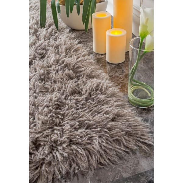 nuLOOM Hand-woven Flokati Wool Shag Rug (3' x 5') in Natural Grey (As ...