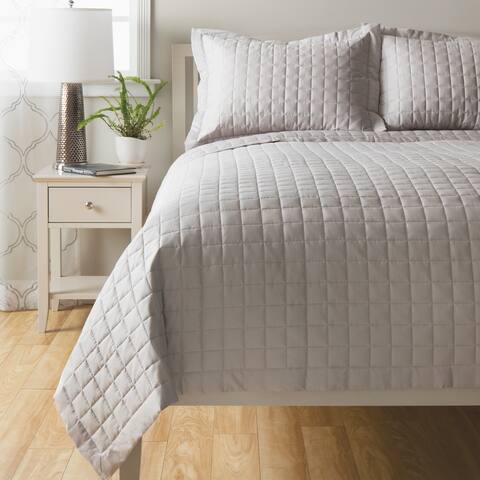 Coral Glory Elegant Modern Textured Coverlet - Overstock - 11592340