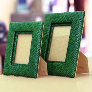 Handmade Set of 2 Pandanus 'Natural in Green' Photo Frames (Indonesia ...