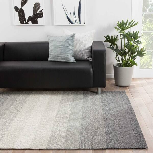 Channel Indoor/ Outdoor Ombre Gray/ Beige Area Rug (7'6" X 9'6") - 8' x ...