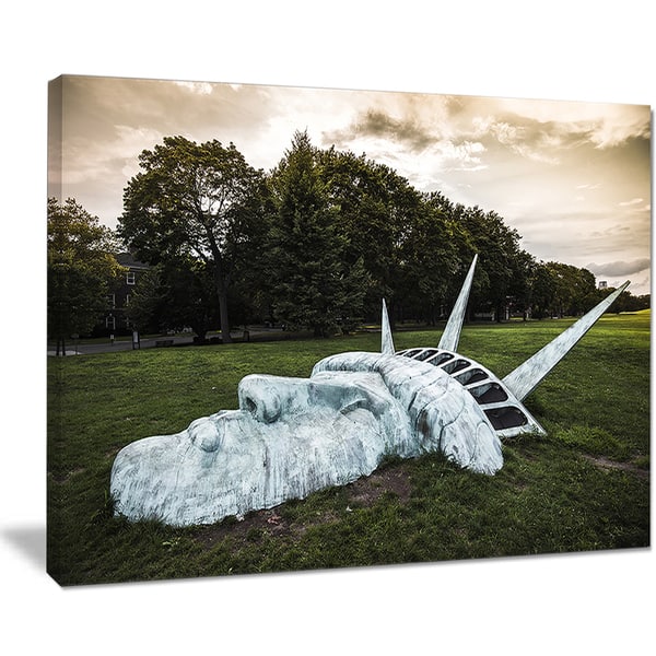 Statue of Liberty - Landscape Photography Canvas Print - Green - Bed ...