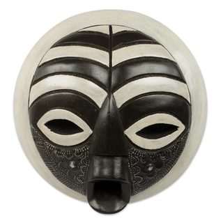 Handmade Rescued African Wood Mask (West Africa) - Bed Bath & Beyond ...