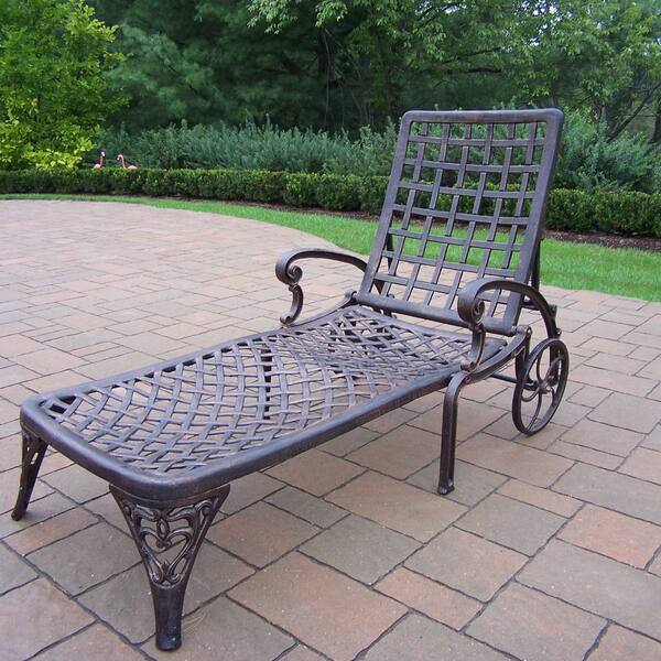 3 Piece Merit Cast Aluminum Lounge Set with 2 Wheeled Chaise Lounges ...