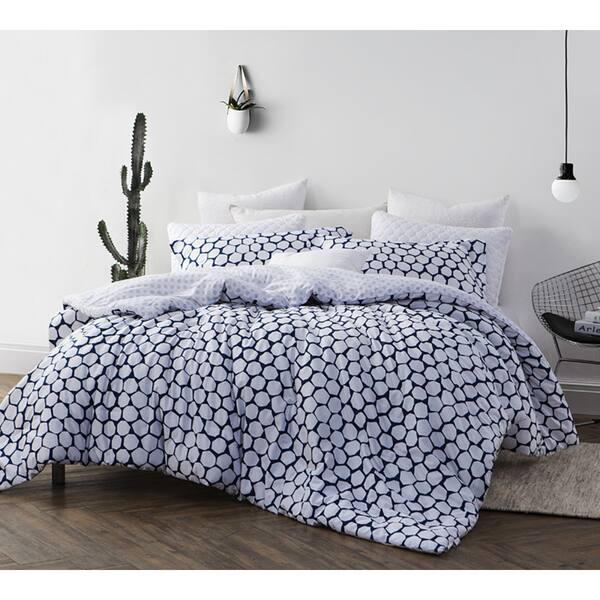 BYB Midnight Blue and White Hive Comforter (Shams Not Included) - Bed ...
