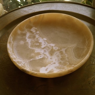 Handmade Matte Alabaster Plate (Egypt) - Bed Bath & Beyond - 1732335