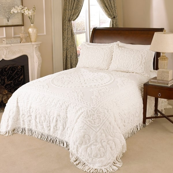 Medallion Chenille Bedspread Full - Bed Bath & Beyond - 17404545