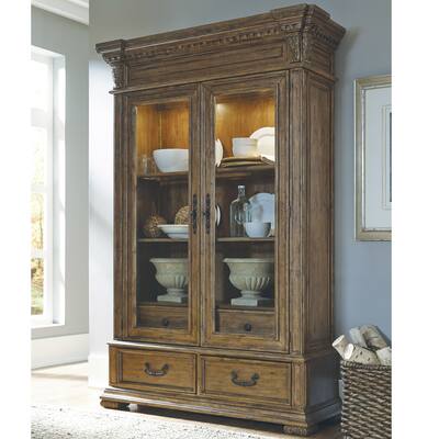Pulaski Stratton China Cabinet - Overstock - 17761013