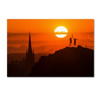 Tom Duffin 'Edinburgh Tip Off' Canvas Art - Bed Bath & Beyond - 18051940