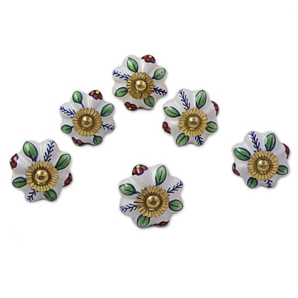 Ceramic cabinet knobs, 'Garden Glamour' (set of 6) (India) - Bed Bath & Beyond - 18751888