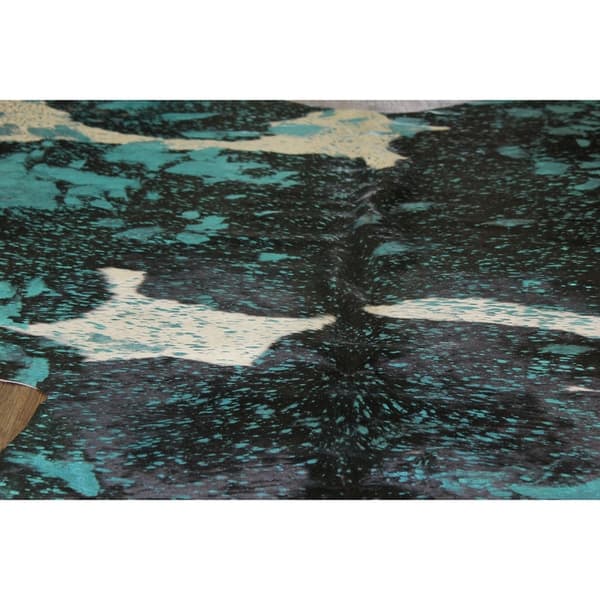 5 Feet by 8 Feet Luxurious Aqua Blue Cow Hide - 5'x8'-6'x8' - Bed Bath ...
