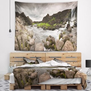 Designart 'Dramatic Oxarafoss Waterfalls' Abstract Wall Tapestry - Bed ...
