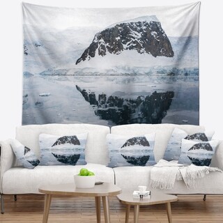 Designart 'Snowcap Hill in Antarctica' Seashore Wall Tapestry - Bed ...