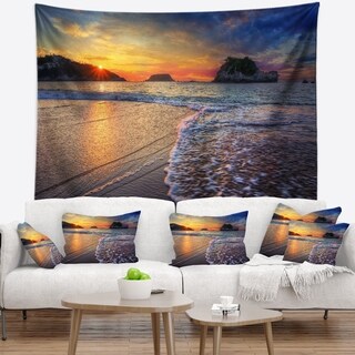 Designart 'Sandy Beach with Rush Waves' Seashore Wall Tapestry - Bed ...