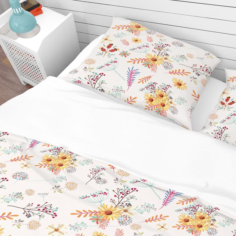 Designart 'Floral Pretty Pattern with Colorful Pastel Flowers' Bohemian ...