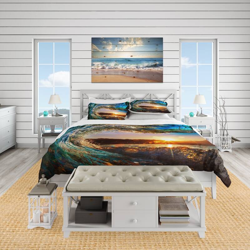 Designart 'Colored Ocean Waves Falling Down' Coastal Bedding Set ...