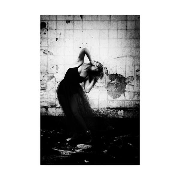 Paulo Medeiros 'Abstract Model Urban' Canvas Art - Bed Bath & Beyond ...