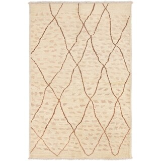 Hand-knotted Tangier Cream Wool Rug - 5'0" x 7'10" - Bed Bath & Beyond ...