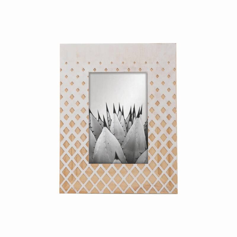 4X6 Diamond Carved Photo Frame - Overstock - 25978400