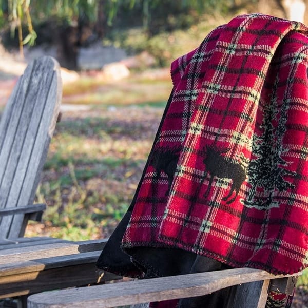 Denali Moose Plaid Border/Black Microplush Blanket - Bed Bath & Beyond ...