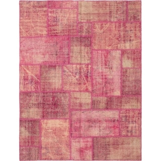 Hand-knotted Color Patchwork I Pink Wool Rug - 5'7 x 7'10 - Bed Bath ...