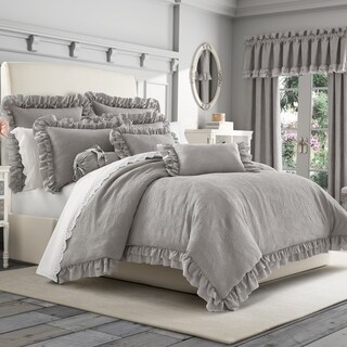 Five Queens Court Emelia Matelassé King Size Comforter Set In White (As ...