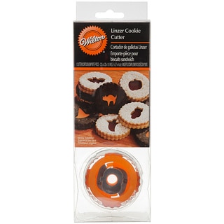 Wilton Linzer Halloween Cookie Cutter Set (Pack of 7) - Bed Bath ...
