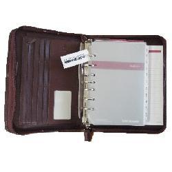 Day Runner Genuine Leather Organizer - Bed Bath & Beyond - 4222377