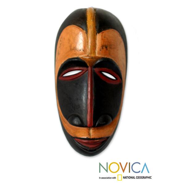 Handcrafted Sese Wood 'Guro Wisdom' African Mask (Ghana) - Bed Bath ...