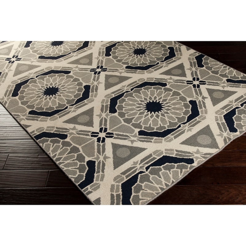 Hand-Knotted Catalina Medallion Pattern Wool Area Rug - Overstock - 9814915