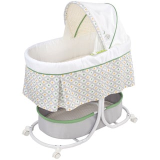 Summer Infant Soothe and Sleep Bassinet with Motion in Sweet Lamb - Bed ...