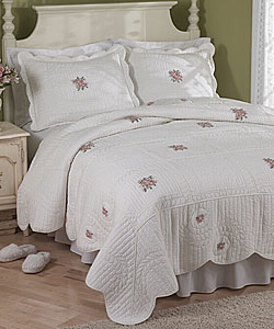Heidi Quilt Set (Full/Queen) - Bed Bath & Beyond - 2979922