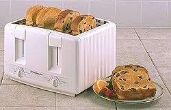 Toastmaster 4-Slice Dual Control Toaster - Bed Bath & Beyond - 12460