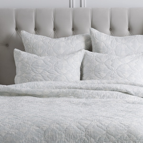 Paloma King Quilt - Bed Bath & Beyond - 37365865