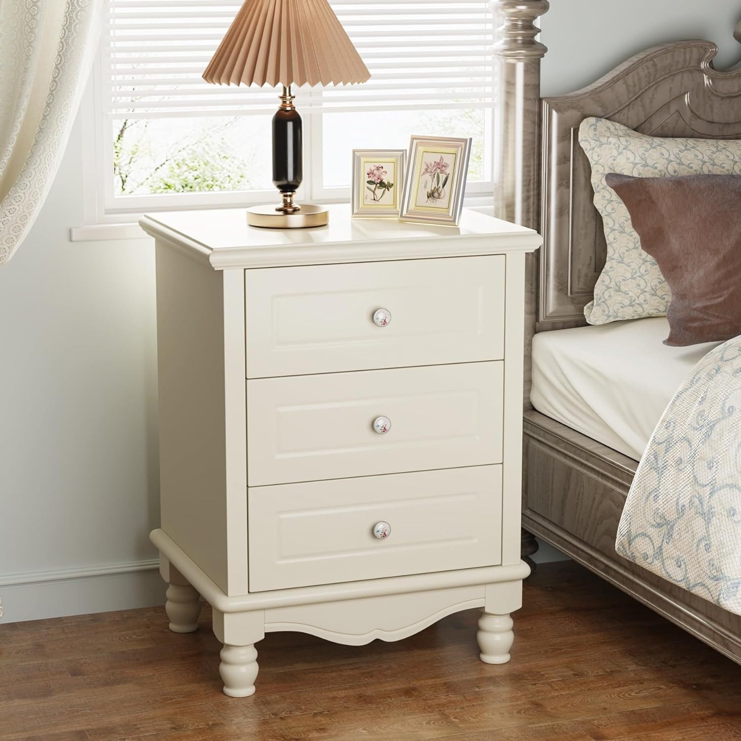 white bedside table ideas