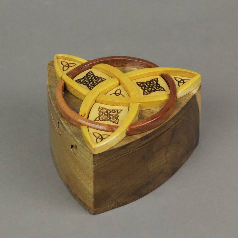 Triquetra Celtic Knots Hand Crafted Wooden Trinket/Puzzle Box - 2.5 X 4 ...