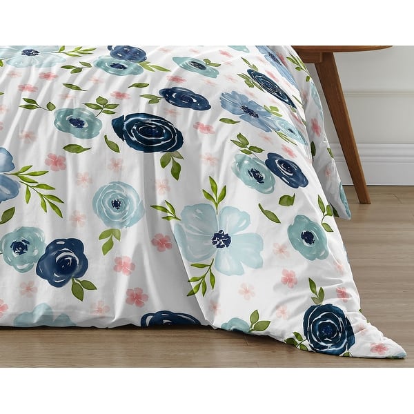 blue flower pattern comforter