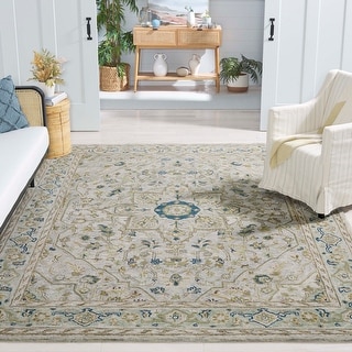 SAFAVIEH Handmade Heritage Mhairi Traditional Wool Rug - Bed Bath ...