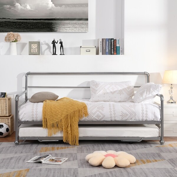 Trundle bed same height store