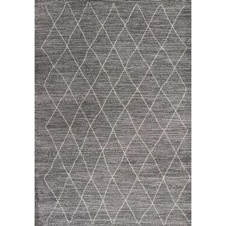 3' x 5' Grey Diamond Pattern Area Rug - 3'6" - Bed Bath & Beyond - 39588589