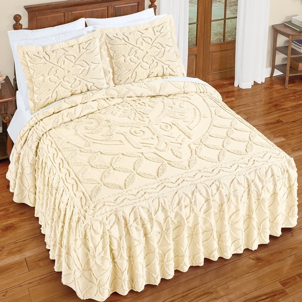Textured Royal Medallion Chenille Bedspread - On Sale - Bed Bath & Beyond - 39882848