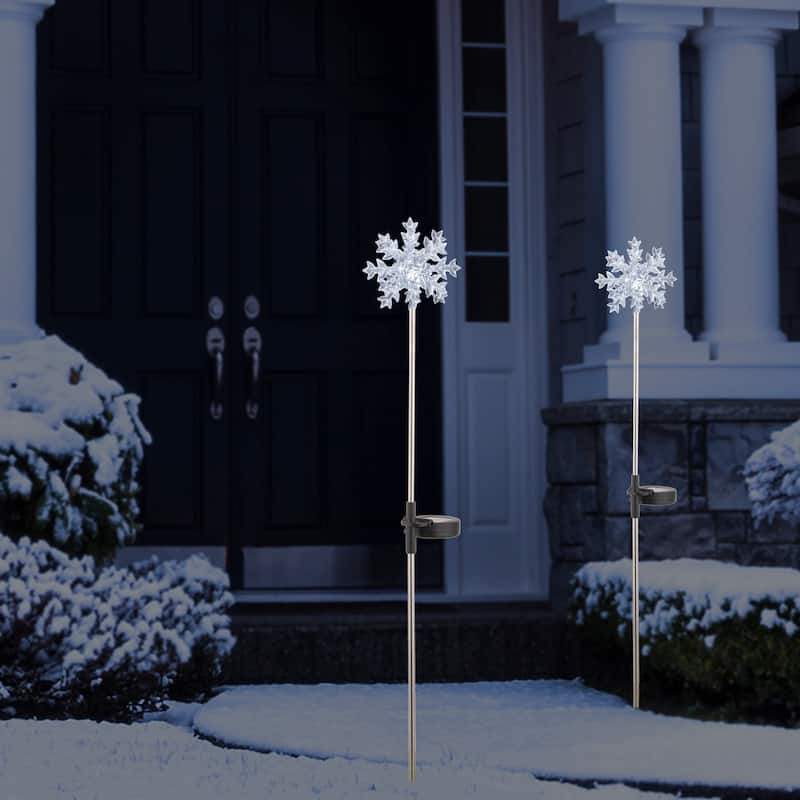 Alpine Corporation Outdoor Garden Stakes LED Lights (Set of 2 ...