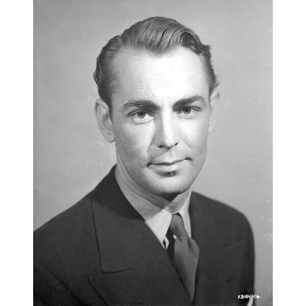 Alan Ladd smiling and wearing a Suit in Close Up Portrait Photo Print ...