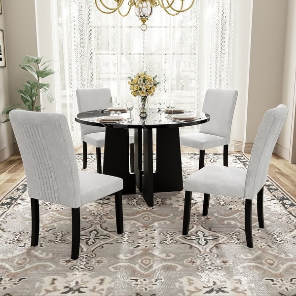 comfortable dining room table