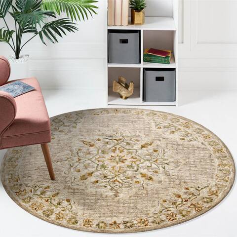 Sevita Traditional Cottage Medallion Round Rug - Overstock - 31883078