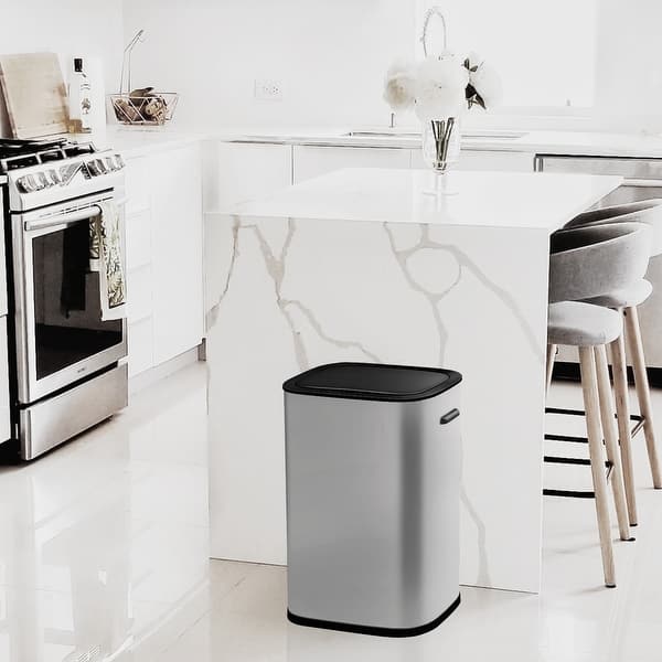 13 Gallon Trash Can with Lid - Bed Bath & Beyond - 40047275