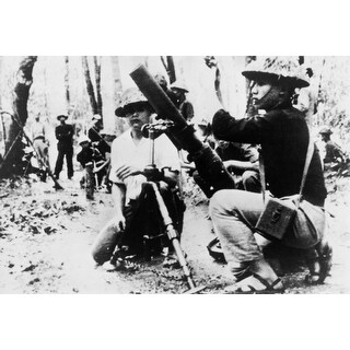 South Vietnam Viet Cong With Captured Us 81Mm Mortar 1965 History - Bed ...