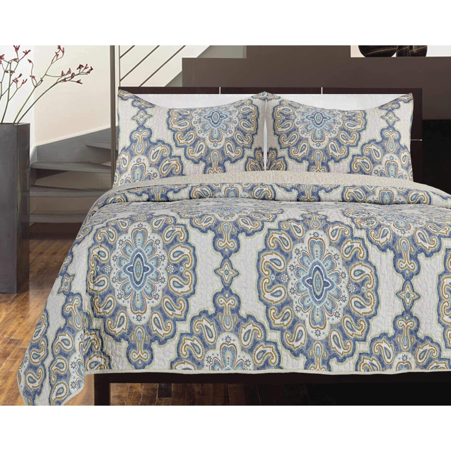 Sabrina Flora blue quilt mini set on gray - Bed Bath & Beyond - 29669822