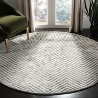 SAFAVIEH Handmade Soho Zahariea Chevron N.Z. Wool Rug - Bed Bath ...