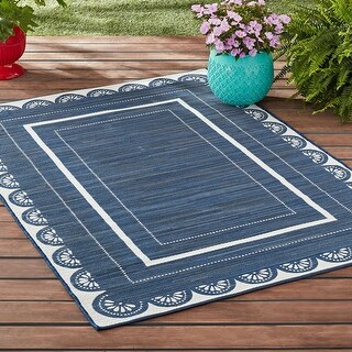 5' x 7' Navy & Cream Scallop Outdoor Rug - Bed Bath & Beyond - 38272416
