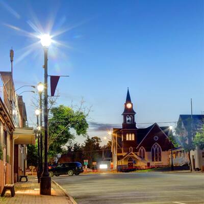 Westinghouse Lighting 36 Watt (200 Watt HID Equivalent) Daylight ED28 ...